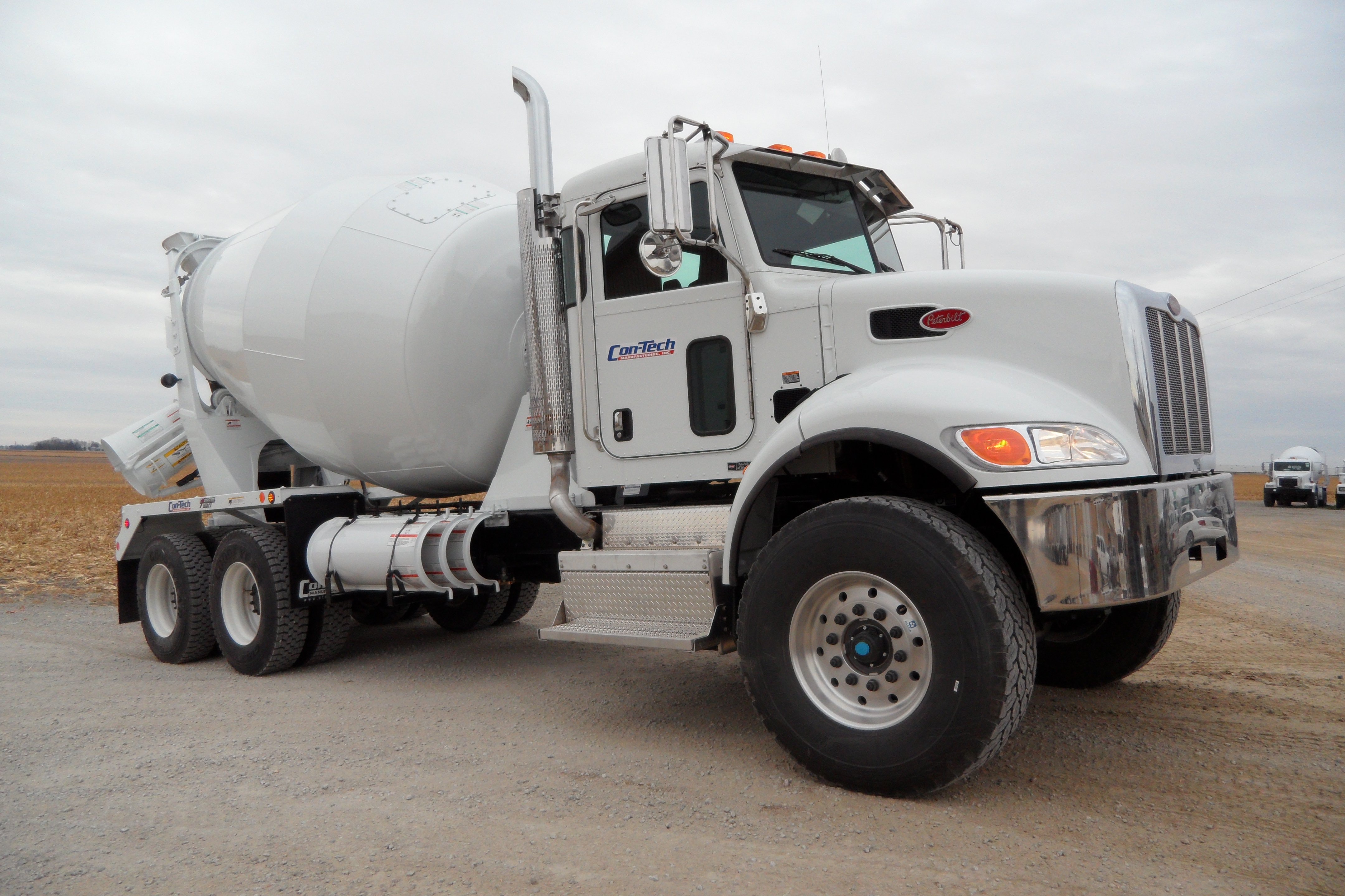 Peterbilt 382: A Slick Mixer | Construction Equipment