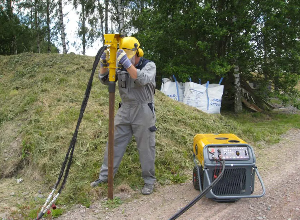 Atlas Copco LPD-LD Post Driver | Construction Equipment