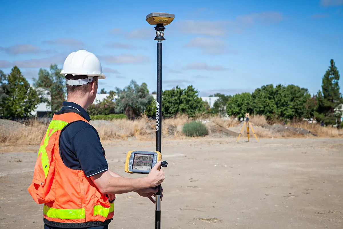 Topcon Hybrid Positioning Technology | Construction Equipment