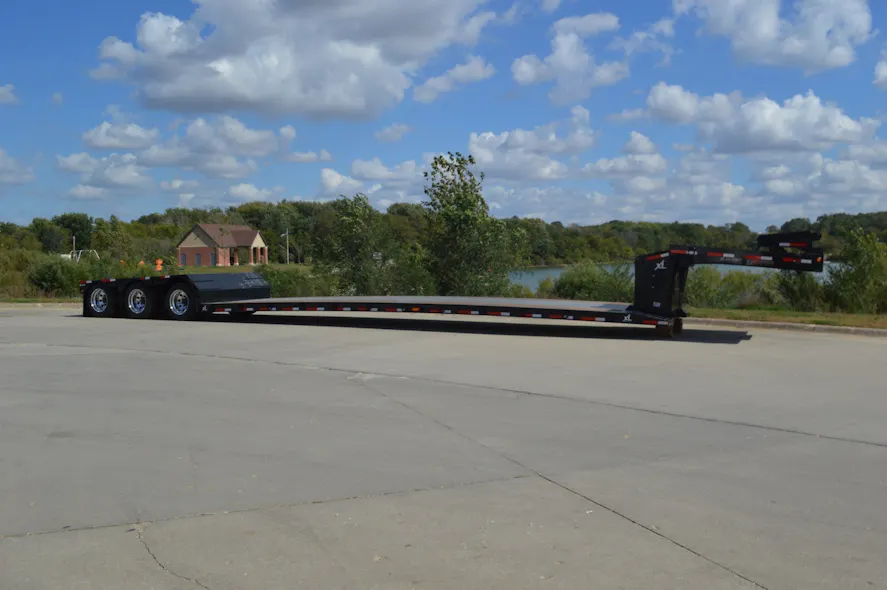 XL Specialized Trailers XL 80 Lowboy Construction Equipment XL Specialized Trailers XL 80 Lowboy Construction Equipment