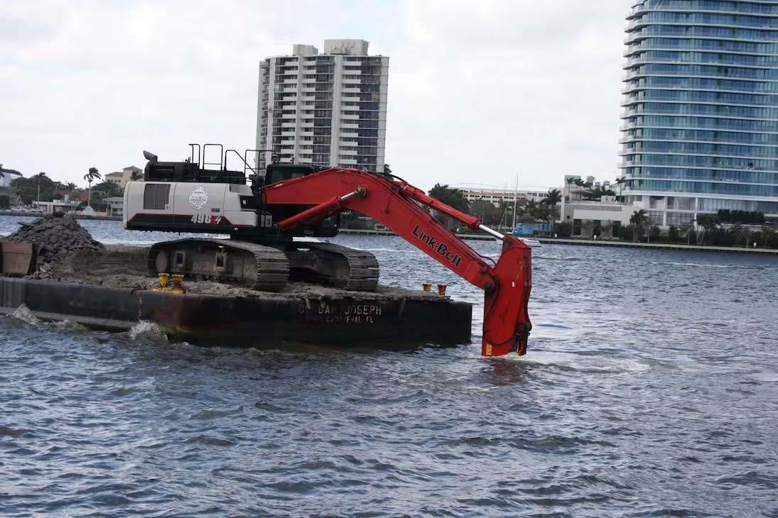 Machine Control Powers Marina Excavation | Construction Equipment