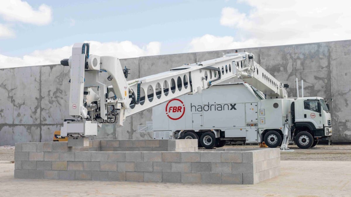 Hadrian X robotic brick-layer heading to U.S. [VIDEO] | Construction ...
