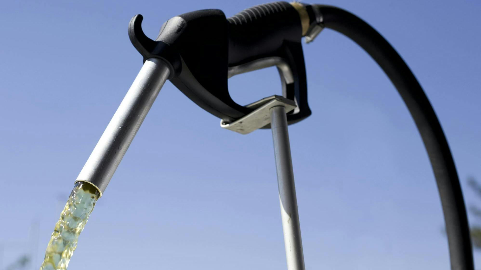 Clean Fuel Standard Debated in Illinois | Construction Equipment