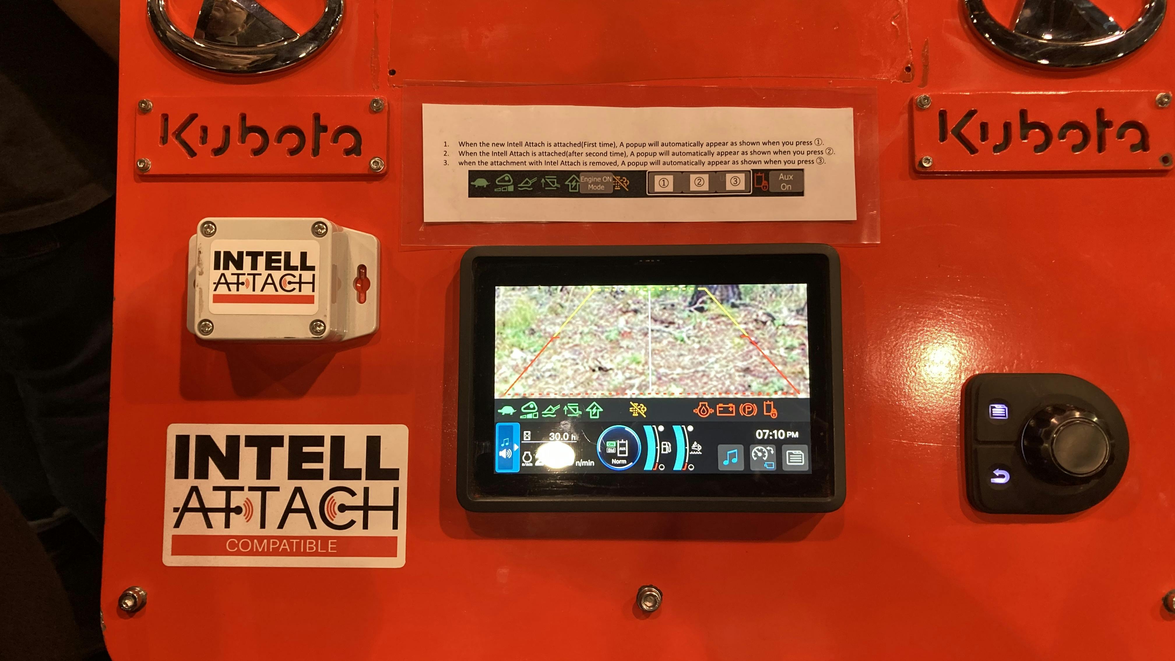 Kubota Compact Track Loader Uses Intell-Attach | Construction Equipment